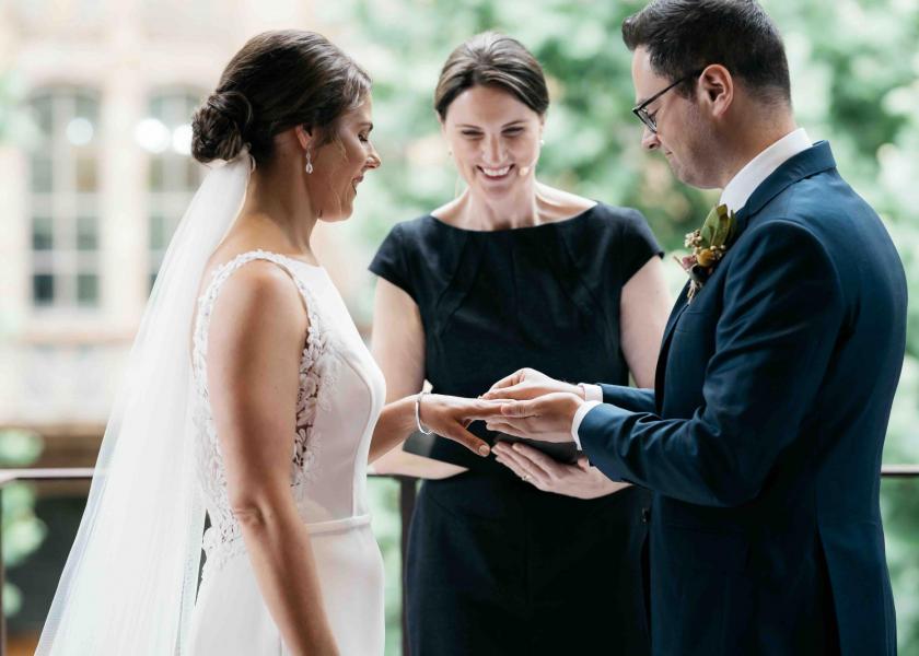 Whitney duncan wedding dress | Beachweddingtips.com